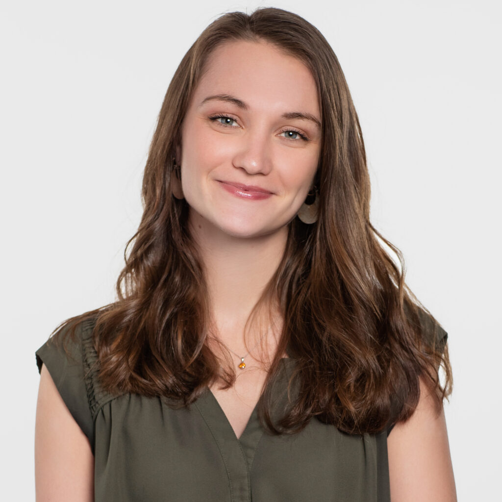 Erin Farrell, Director, Research | Global Strategy Group Team